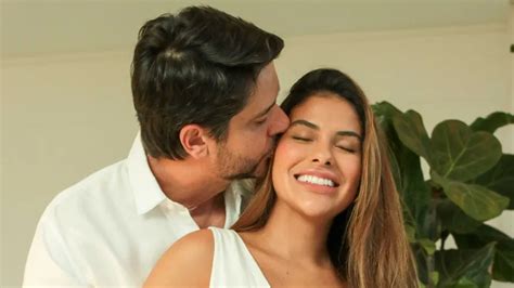 Ex Bbb Munik Nunes Anuncia Que Está Gravida De Seu Primeiro Filho