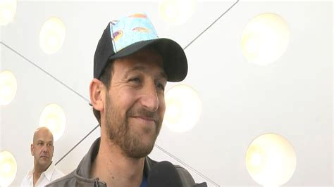 למה אורי פפר מנשק את האקסית שלו וואלה סלבס