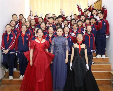 红歌满校园临沂八中合唱比赛唱响主旋律 李振孚 班级 一等奖