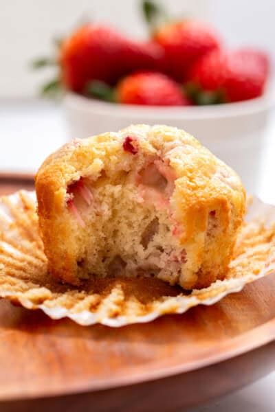 The Best Easy Strawberry Muffins Recipe All Things Mamma