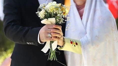 این مرد ایرانی بعد طلاق هر دو خواهر با مادرشان ازدواج کرد عکس