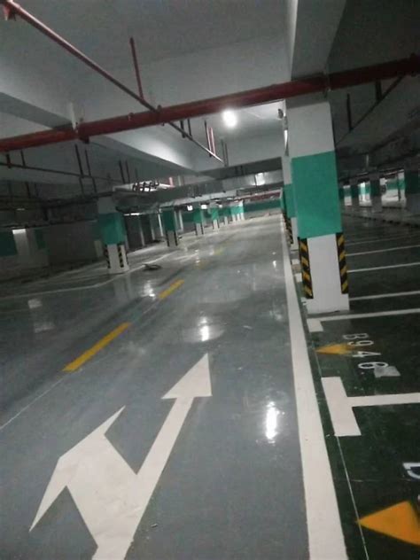 地下停车场划线 道路划线系列 济南路鼎达市政工程有限公司
