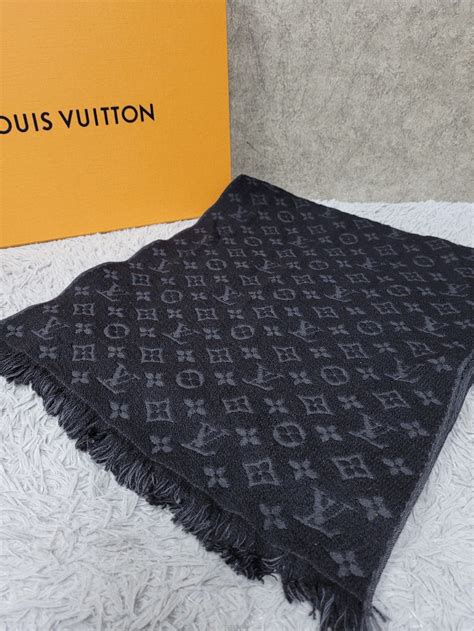Louis Vuitton 머플러 스카프 루이비통 블랙 모노그램 클래식 머플러 원래 명품은 필웨이 Feelway