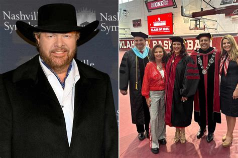 Toby Keith Honored With Posthumous University Of Oklahoma Degree