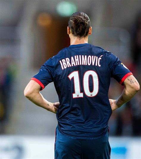 PSG Transfert Zlatan Ibrahimovic est il gêné par l arrivée d Edinson