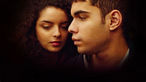 Une histoire d amour et de désir Trailer en streaming direct et replay sur CANAL myCANAL