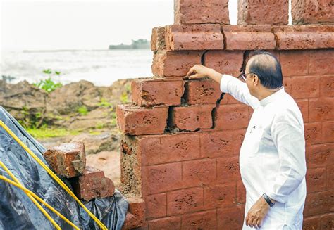 Shivaji Statue Collapse Seven Teams At Work To Trace Sculptor Jaydeep Apte