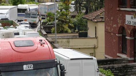 Summit Con LAnas Il Peduncolo Di Dervio Resta Un Miraggio Cronaca