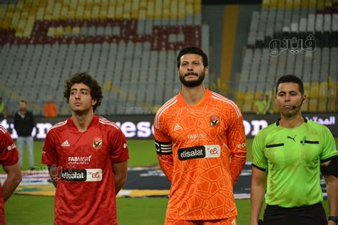 الدوري المصري، تحية خاصة من لاعبي الأهلي لمؤمن زكريا قبل مباراة سموحة صور