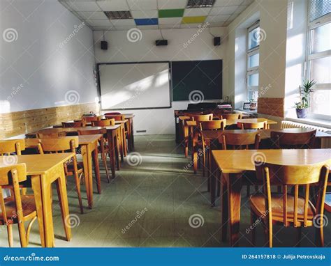 Music Solfeggio Empty Class At School The Sun S Rays Fall On The Floor Through The Window Stock