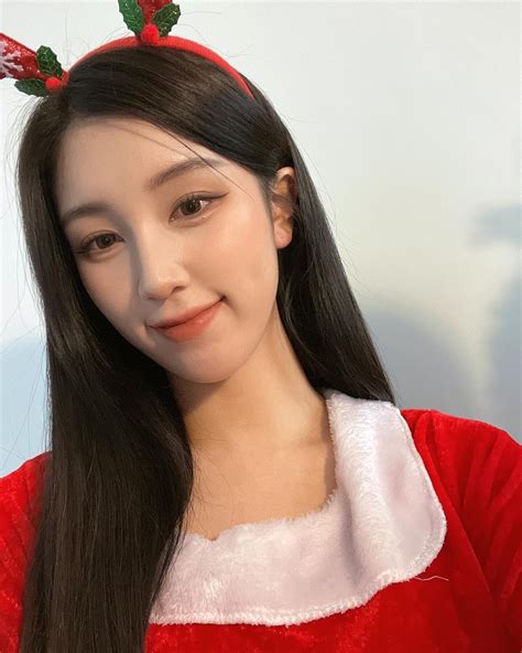 221227 Dia Instagram Update Kpopping