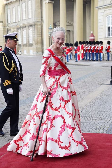Coutureandroyals On Twitter New Queen Margrethe Arriving At Amalienborg For The Gala Dinner