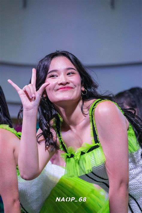 Ashel JKT48 Penyimpanan Foto Wanita