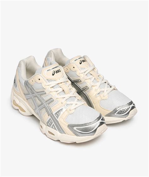 Silver Asics Gel Nimbus 9 Svd