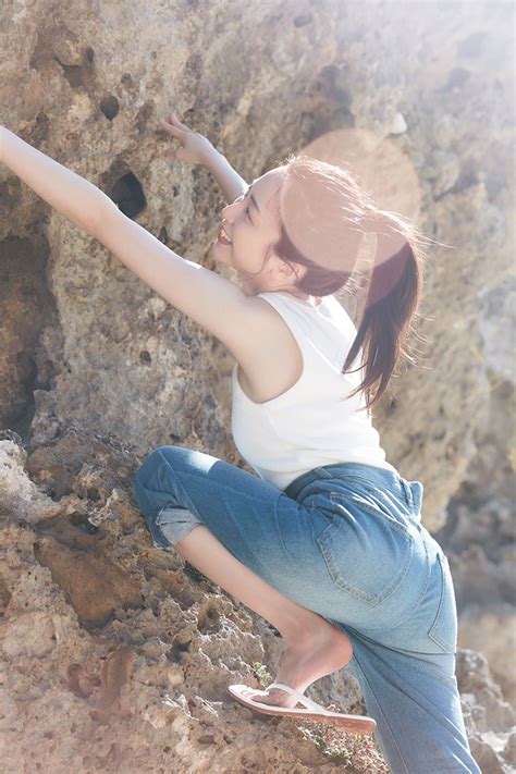 画像25 29 フジ佐久間みなみアナ、初フォトブック撮影までに取り組んだことは？美ボディ生かした大会出場にも意欲【みなみから】 モデルプレス