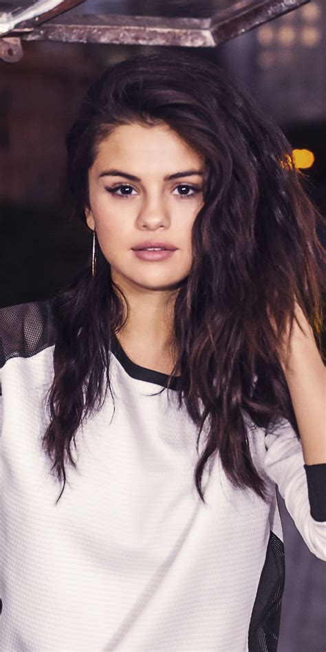 Pin Auf Celebrity Wallpapers