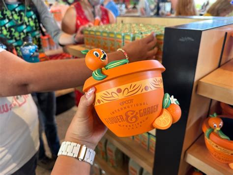 オレンジバードリメンバーミーミニーグッズ全商品リスト価格込み 年のEPCOTインターナショナルフラワーガーデンフェスティバル WDW News Today in Japanese