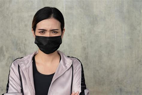 Foco Seletivo No Rosto De Jovens Mulheres Asiáticas Bonitas Usando