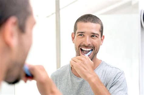 3 عادات خطرة على صحة الأسنان أخبار السعودية صحيفة عكاظ