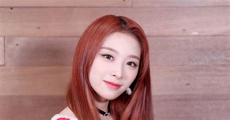 로켓펀치 윤경 Mv 촬영 에피소드 폭죽 터지는 장면에서 놀라면 안 됐다 조선비즈