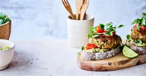Recept Zalmburger Met Guacamole Van Sandra Bekkari