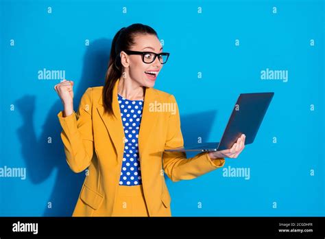Portrait Of Her She Nice Attractive Pretty Chic Satisfied Cheerful