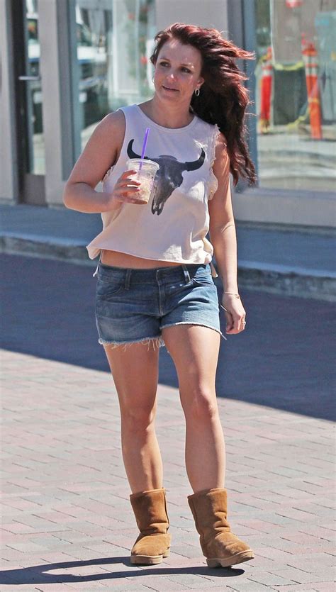 16 Times Celebrities Wore Ugg Boots In Public