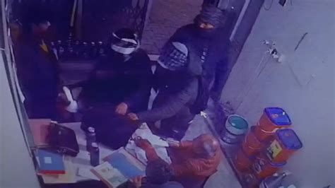 Punjab Petrol Robbery Caught On Camera Armed Robbers Loot Punjab