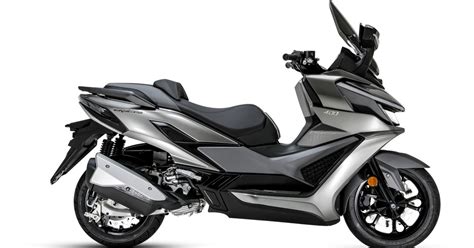 Un Nouveau Maxiscooter Dans Le Catalogue Sym