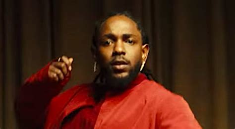 Kendrick Lamar Celebrates His Grammy Noms By Showing Hes Already Won
