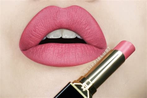 Bagaimana Cara Menemukan Lipstick Nude Yang Cocok