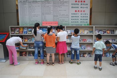湖南少年儿童图书馆儿童画心目中的图书馆湖南省少年儿童图书馆大山谷图库