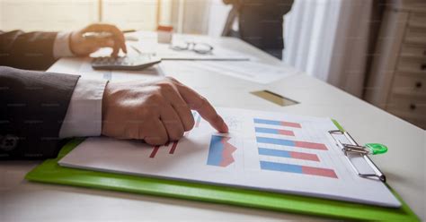 비즈니스 사람들 회의 새 시작 프로젝트로 작업합니다 아이디어 발표 계획 분석 사진 Unsplash의 태국 이미지