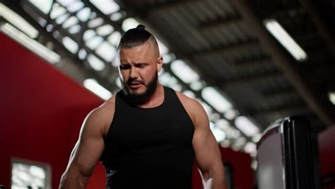 Bicep Curl Images Browse 7 132 Stock Photos Vectors And Video Adobe Stock