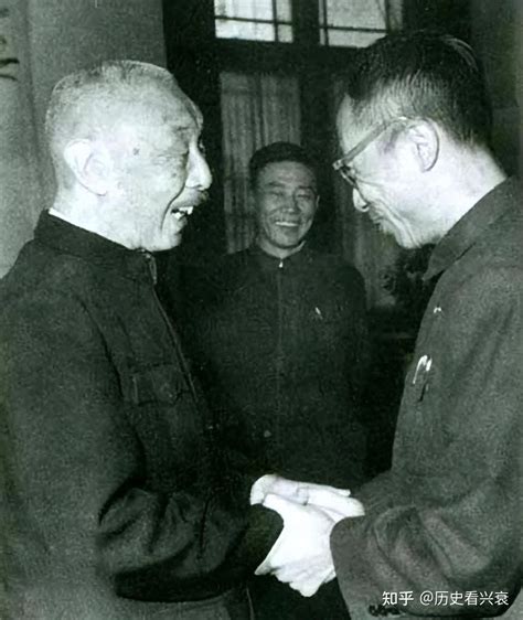 1961年10月溥仪在政协会议室见到了两个仇人他们选择了握手言欢 知乎