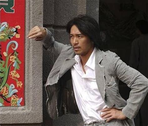 周星馳拍完《功夫》主動給金庸版權費，先生很驚訝：你為何給我錢 每日頭條