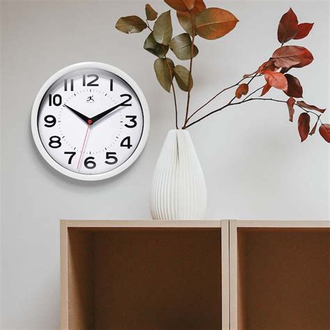 Infinity Instruments Contemporary 9 In Round White Plastic Indoor Wall