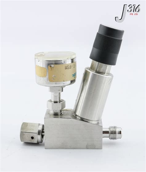 25824 Tescom Pressure Regulator 150psig W Swagelok… J316gallery