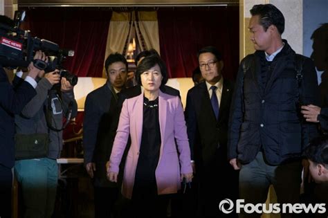 정덕들 사이에서 정치 인 사진 잘찍기로 유명한 포커스뉴스 인스티즈 Instiz 이슈 카테고리