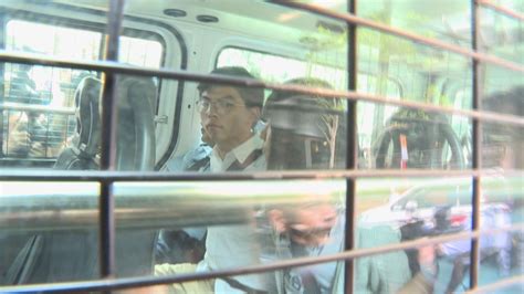消息指黃之鋒機場被捕被指違反保釋條例 Now 新聞