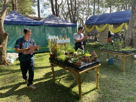 เจ้าหน้าที่ศูนย์วิจัยและพัฒนาการเกษตรเชียงใหม่ ร่วมเป็นคณะกรรมการตัดสิน