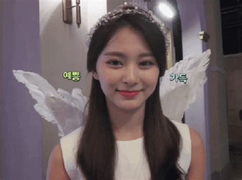 Tzuyu Cute Tzuyu Cute Twice Discover Share Gifs The Best Porn Website