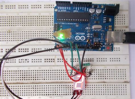 Segment Display Interfacing With Arduino Arduino Projects Arduino Electronics Projects