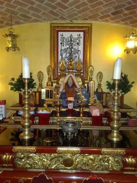 Budismo Nichiren Los Ultimos Días de la Ley DIFERENCIAS ENTRE NICHIREN SHU