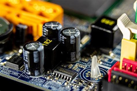 Difference Between Capacitor And Inductor