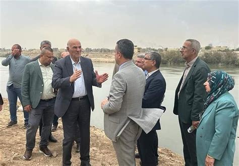 الـموارد المائية إستمرار أعمال إزالة الترسبات من ضفاف نهر دجلة