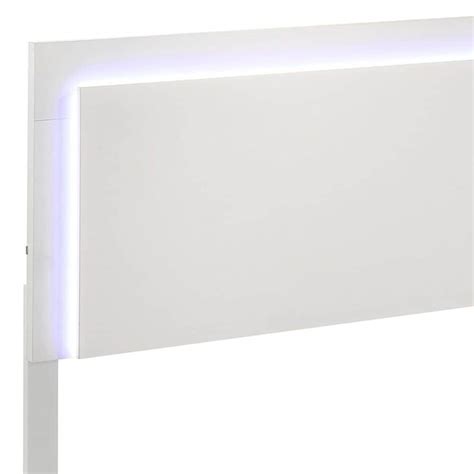 Pacific Landing Marceline Queen Bed In White