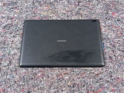 Lenovo Tb X F Revolver Av
