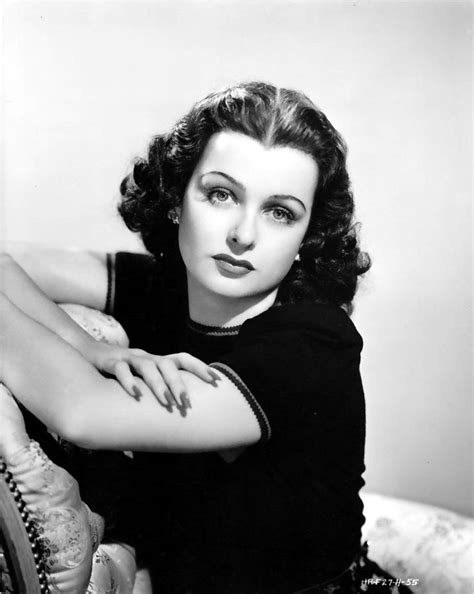 Pin On Joan Bennett Photos 02271910 12071990