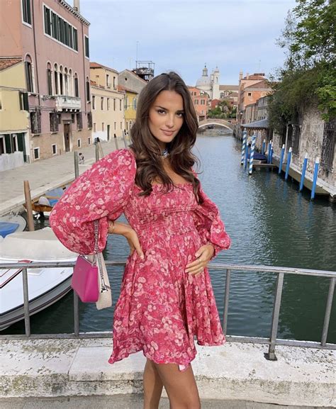 Pin By Roberta Sousa On Romantic Style Stylish Maternity Outfits